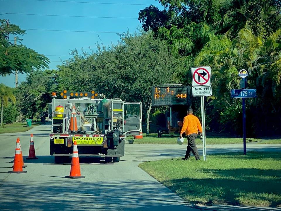 No Right Turn Signs Being Installed in Palmetto Bay | Town of Cutler ...